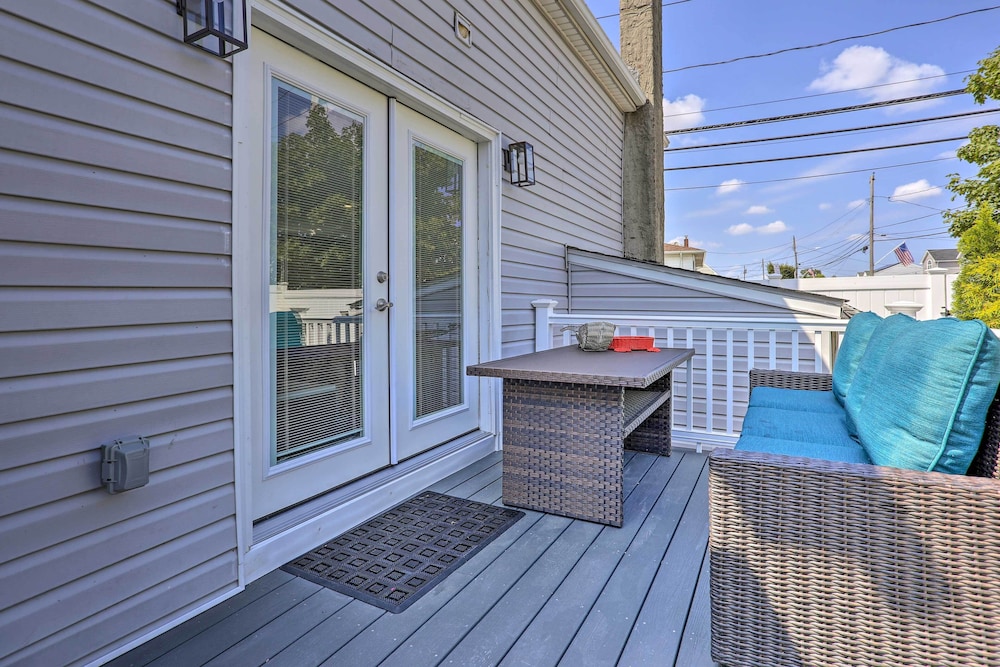 Long Island Home Near Beaches & Golf - Massapequa, NY