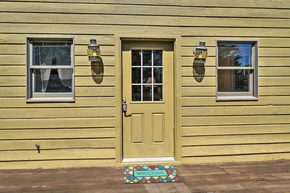 Spacious Kill Devil Hills Getaway W/ 3 Decks! - Kill Devil Hills, NC