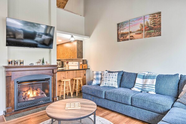 Mtn-view Escape W/ Deck: 1 Mi To Ski Resort! - New Hampshire