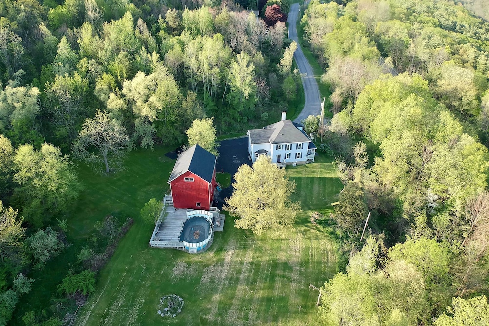6 Acres W/ Pool: Spacious Naples Vacation Rental! - Naples, NY