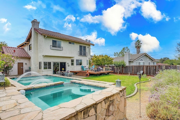 Wine Country Gateway W/ Views Btwn Napa & Sf - Benicia, CA