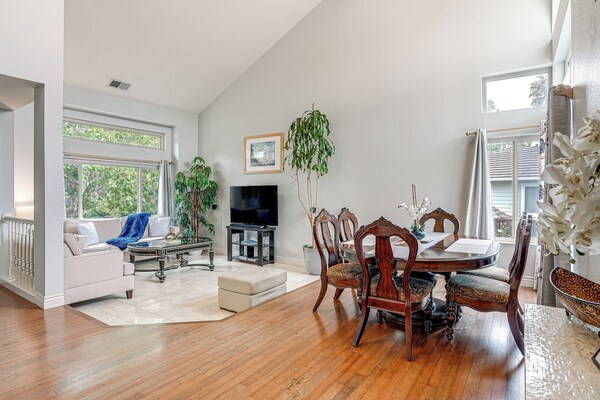 Wine Country Gateway W/ Views Btwn Napa & Sf - Vallejo, CA