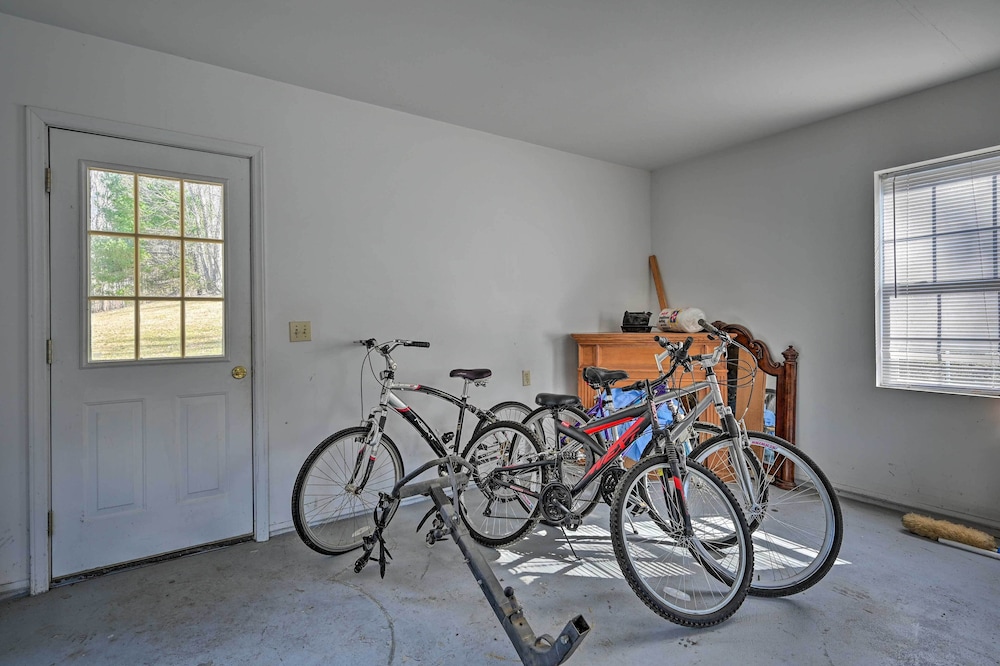 Serene Blue Ridge Getaway In Galax W/ Yard! - Galax, VA