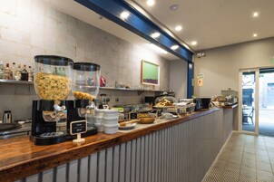 Pequeno-almoço tipo buffet diário incluído 
