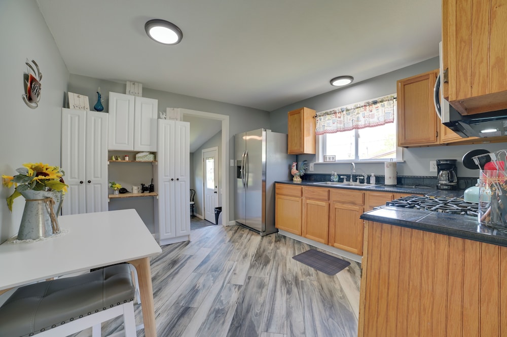 Pet-friendly Frederic Home: All-season Adventure! - Michigan