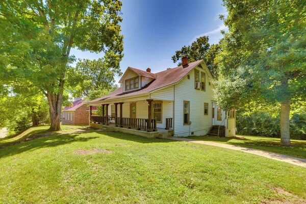 Classic Stewart Home ~ 2 Mi To Boat Launch! - Kentucky Lake