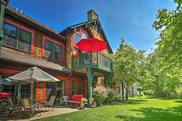 Mountain Creek Resort Home - Hot Tub & Pool Access - New Jersey