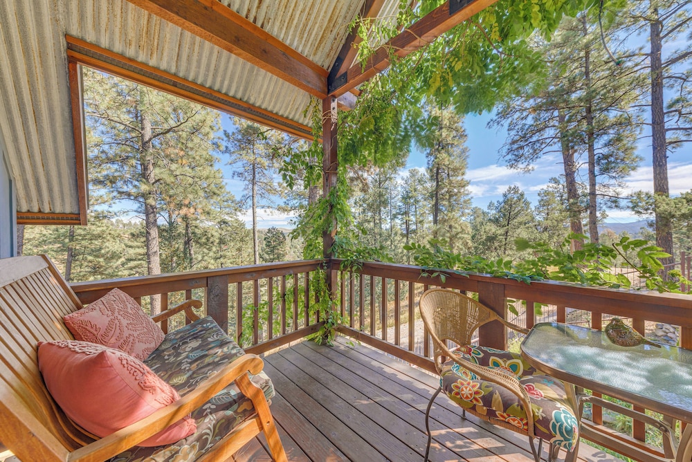 Cozy Ruidoso Cottage W/ Deck - 10 Min To Village! - Ruidoso, NM