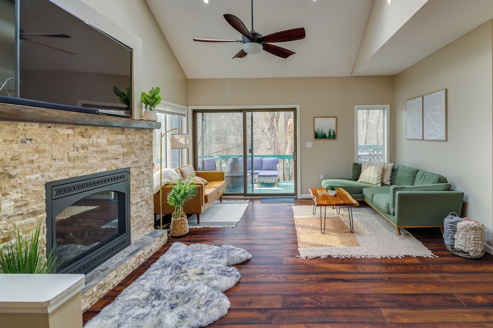 Lovely Poconos Cabin W/ Resort Amenities! - Pennsylvanie