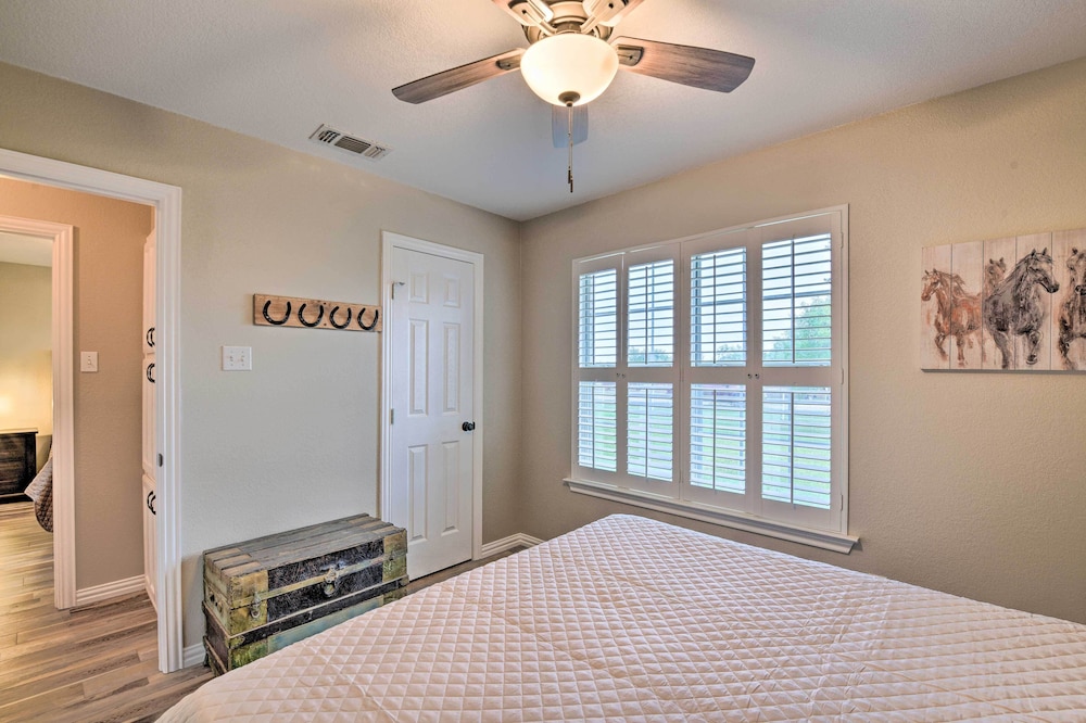 'Leaping Toad Ranch' ~ 9 Mi To Lake Granbury! - Granbury, TX