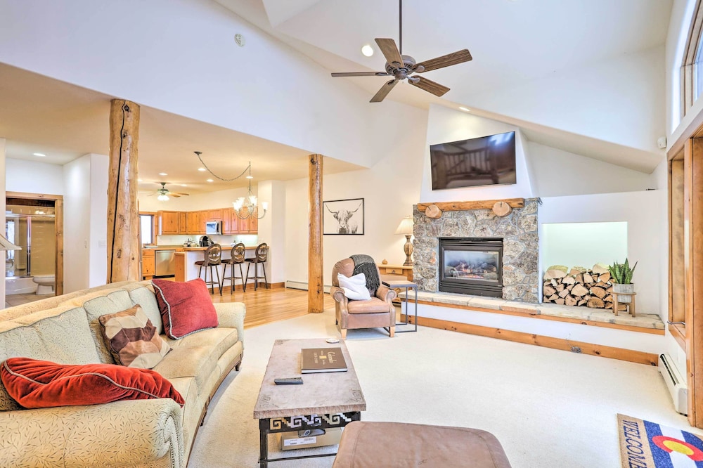 House W/ Hot Tub & Ac - Shuttle To Skiing! - Edwards, CO