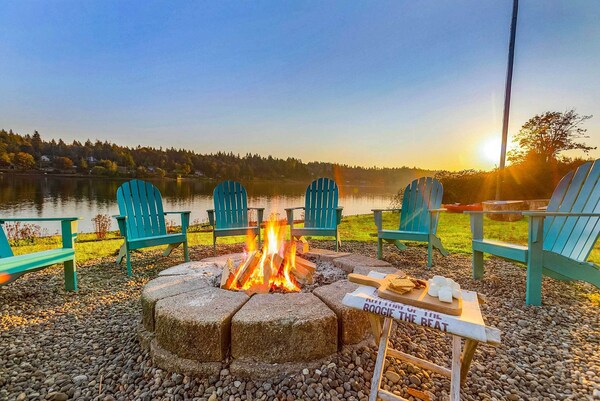 'The Hammersley' Luxury Waterfront Estate! - Shelton, WA