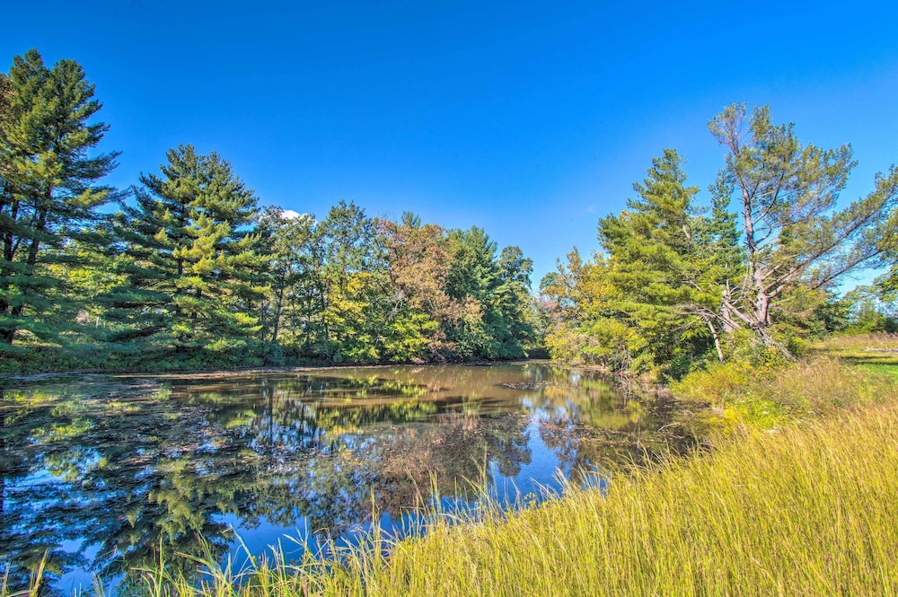 Beautifully Restored Farmhouse In Marshall! - Illinois