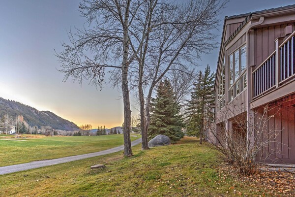 Charming Mtn Home On Golf Course ~ 4 Mi To Slopes! - Beaver Creek, CO