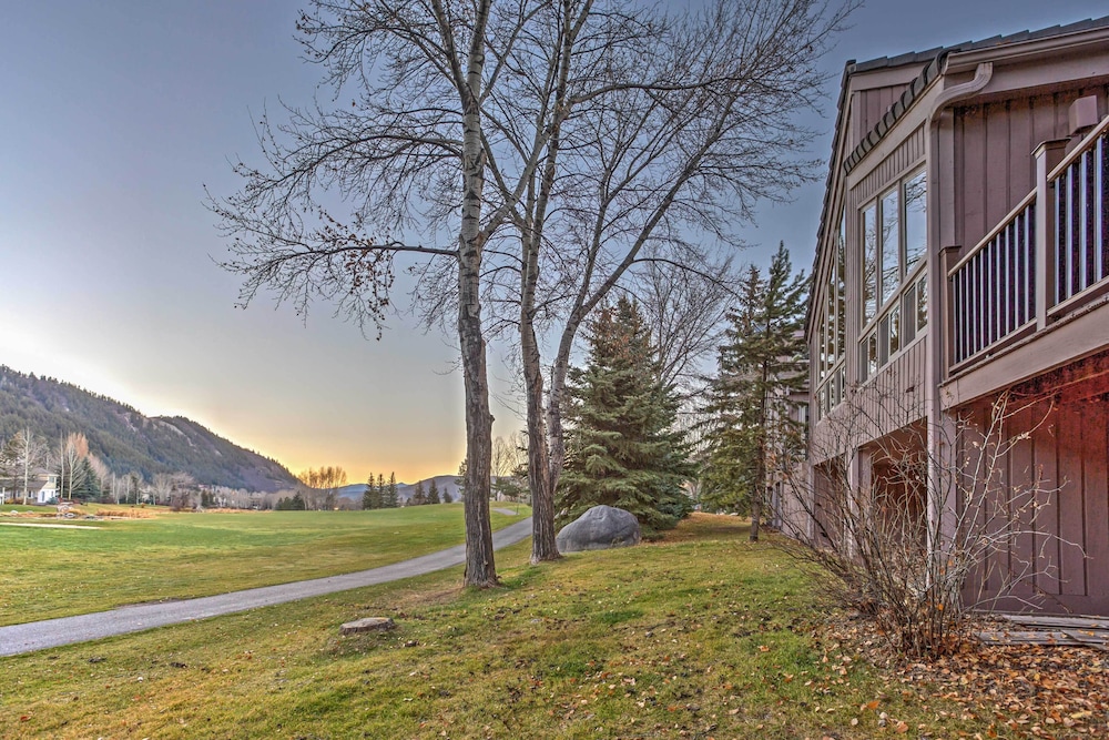 Charming Mtn Home On Golf Course ~ 4 Mi To Slopes! - Beaver Creek, CO