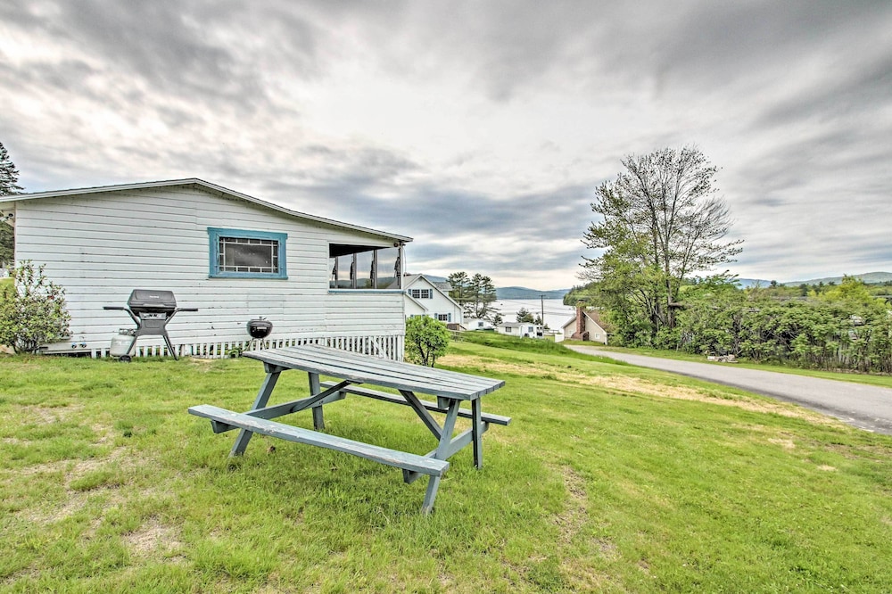 Newfound Lake Studio: Bbq, Fire Pit & Beach Access - New Hampshire (State)