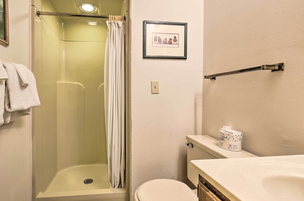 Upson Ski-in/ski-out, End-unit Cabin W/ Fireplace! - Copper Falls State Park, Mellen