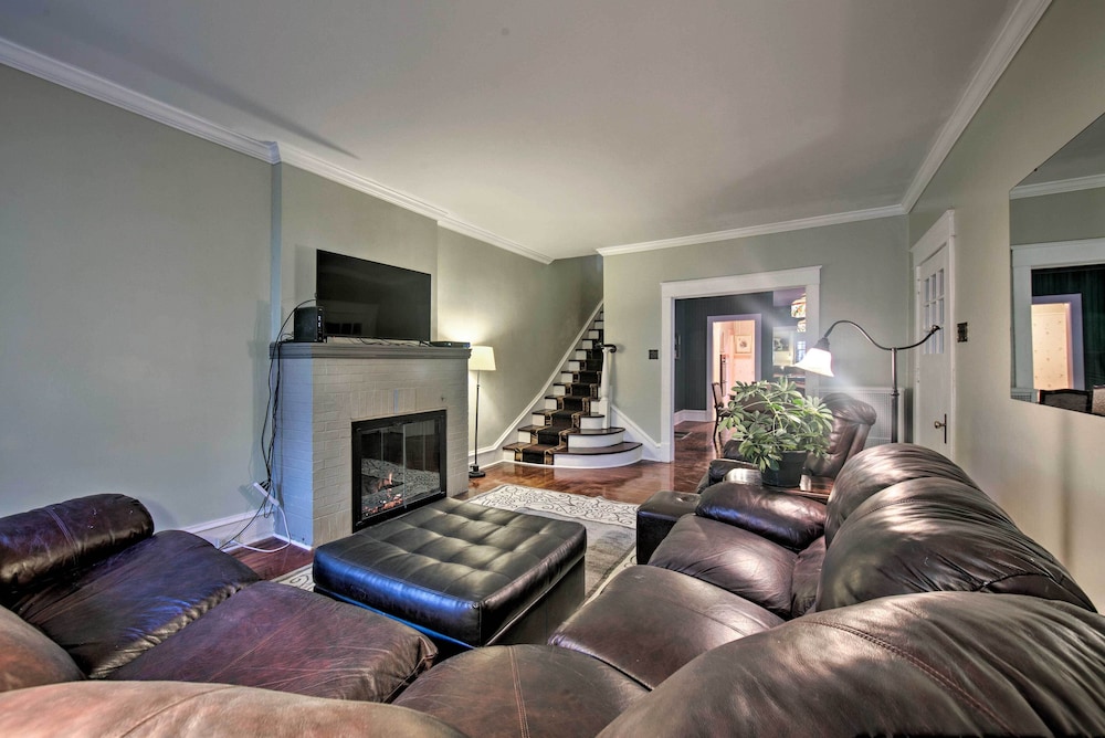 Spacious Reading Home W/ Patio - 2 Miles To Pagoda - Reading, PA