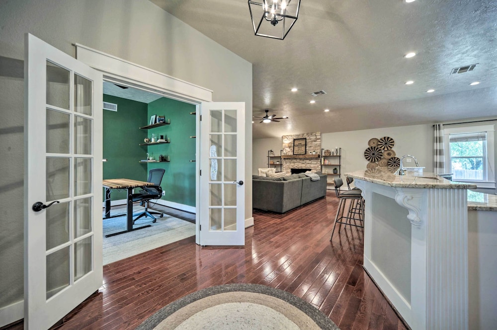 Buda Home W/ Deck & Fire Pit - 15 Mi To Austin! - Austin, TX