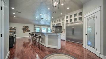 Casa (2 Bedrooms) | Interior