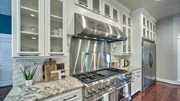 Casa (2 Bedrooms) | Interior