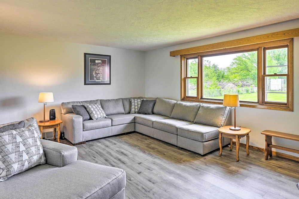 Stunning Wisconsin Retreat On Active Farm! - Tower Hill State Park, Spring Green