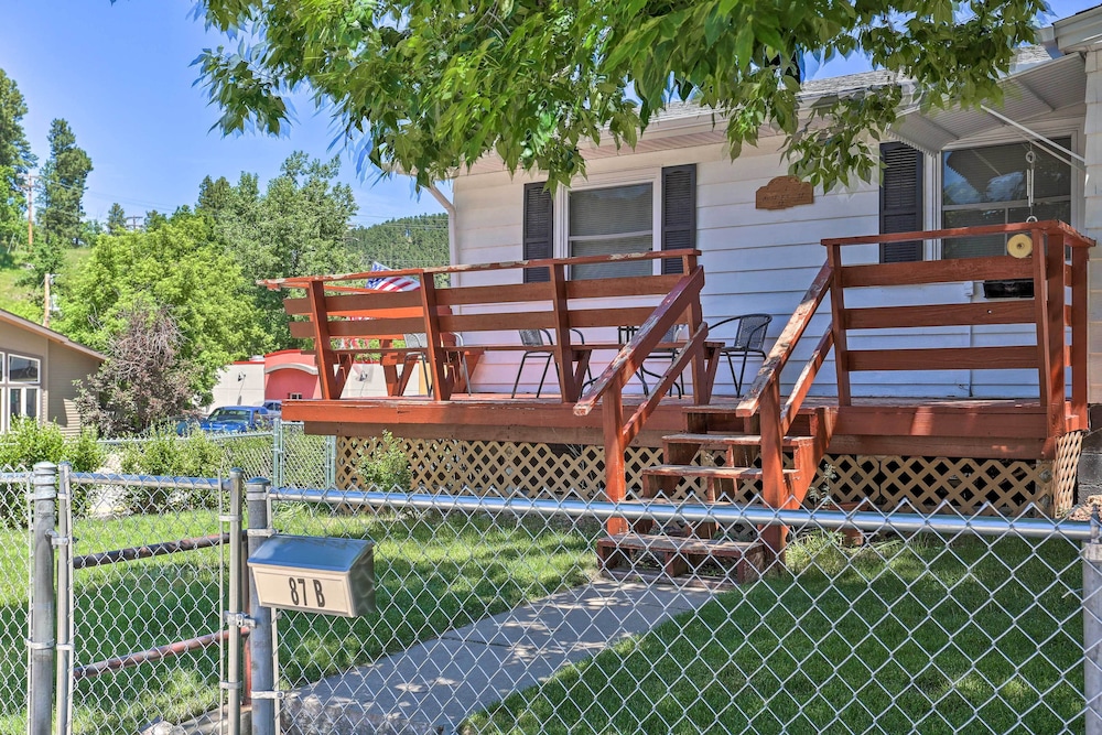 Sleek Deadwood Getaway < 1 Mi To Downtown! - Deadwood, SD