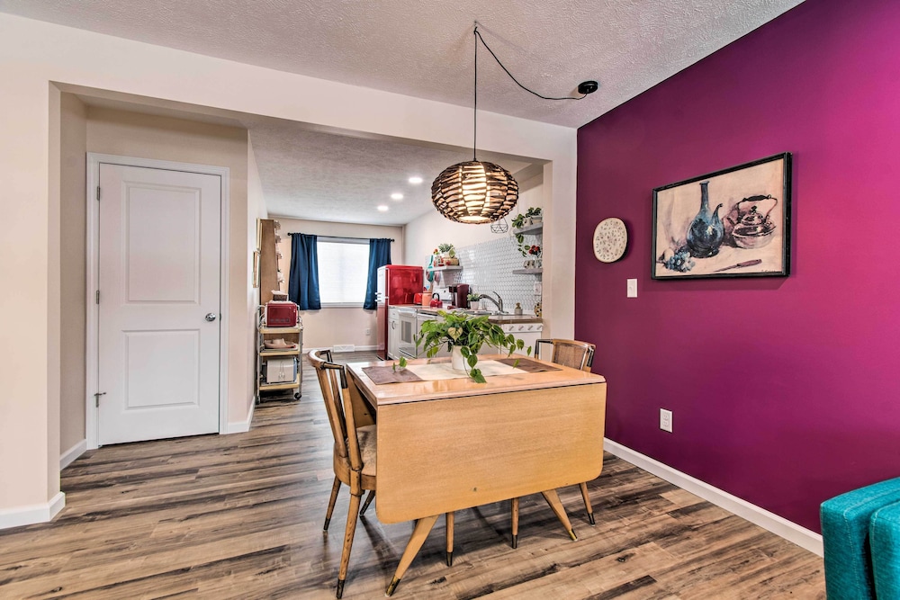 Ideally Located House - 9 Mi From Route 66! - Illinois