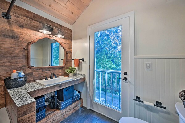 Inviting Julian Home W/ Scenic View & Hot Tub - Julian, CA