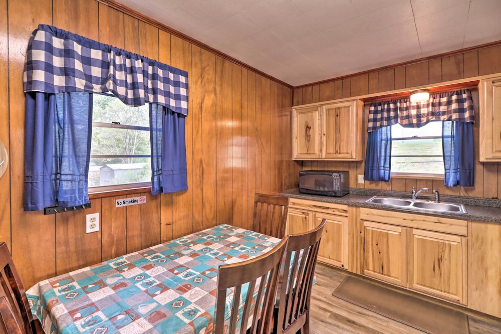Devils Fork Resort Cabin W/ Designated Boat Slip! - Arkansas