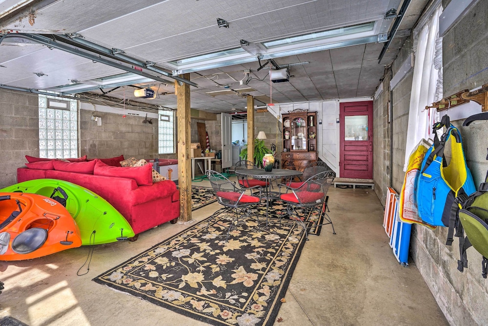 Walk To Chautauqua Lake: Mayville Getaway! - Chautauqua, NY