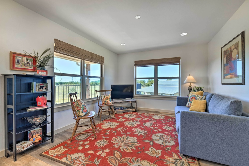 Dog-friendly Apartment ~ 32 Mi To Fort Worth! - Cleburne State Park, Cleburne