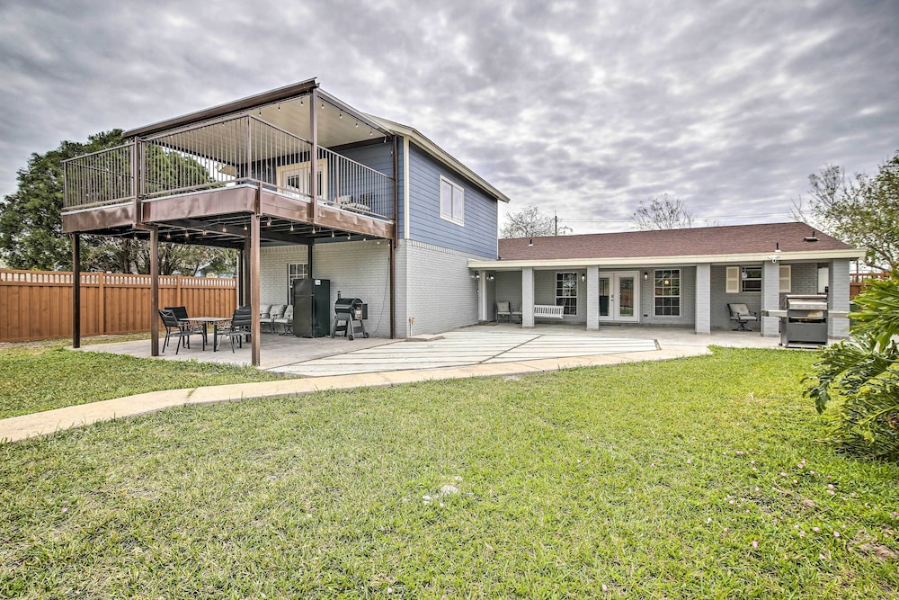 Patio & Balcony: Gulf Coast Retreat In Brownsville - Texas