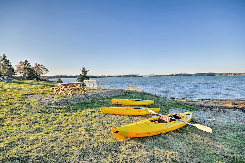 Oceanfront Sullivan Cottage On 6 Acres W/ Kayak! - Acadia National Park