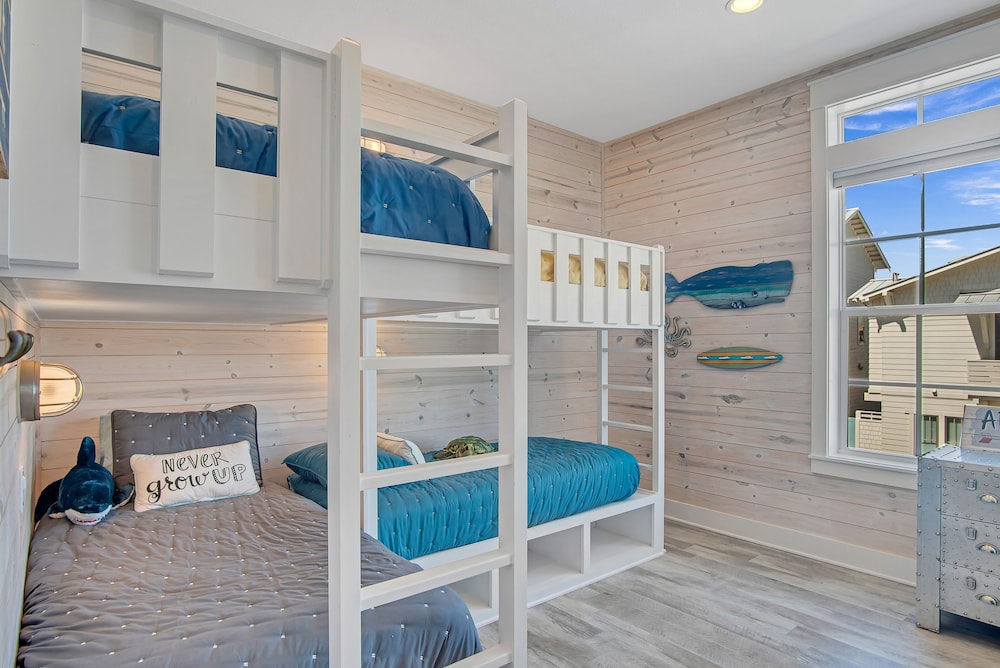 Resort Pools, Golf Cart Boardwalk To Beach, Outdoor Living Area - Port Aransas, TX