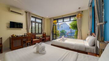 Escrivaninha, Wi-Fi de cortesia, roupa de cama