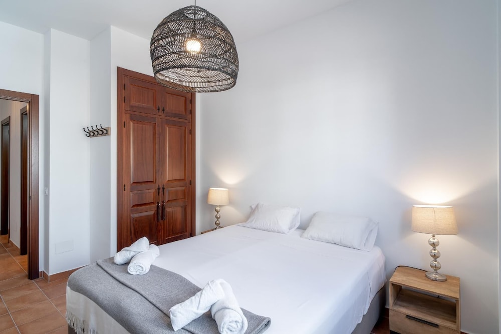 Holiday House Nerja For 1 - 8 Persons With 4 Bedrooms - Holiday Home - Nerja