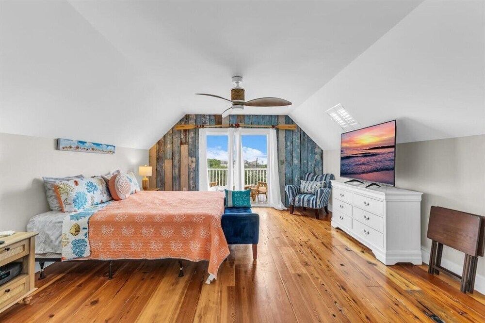 Mansion On The Beach - Seascape Paradise - Tybee Island, GA