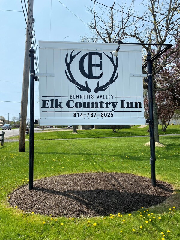 Bennetts Valley Elk Country Inn - DuBois, PA