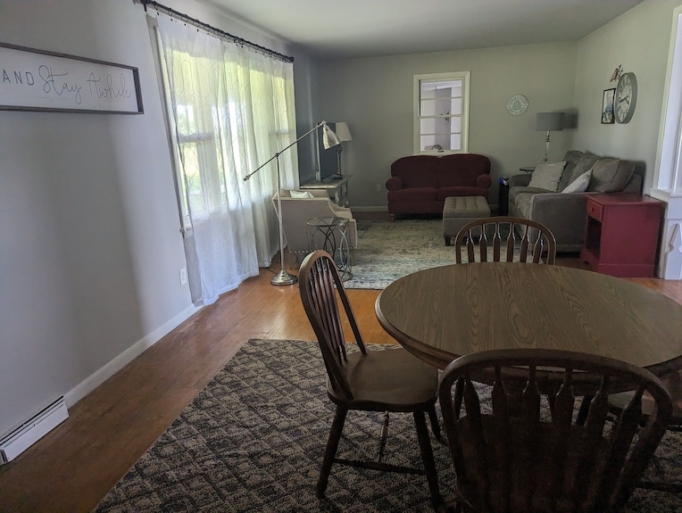 Cozy Farmhouse With Views And Amenities! Pet-friendly, Baby Goats And Chickens! - Hershey, PA