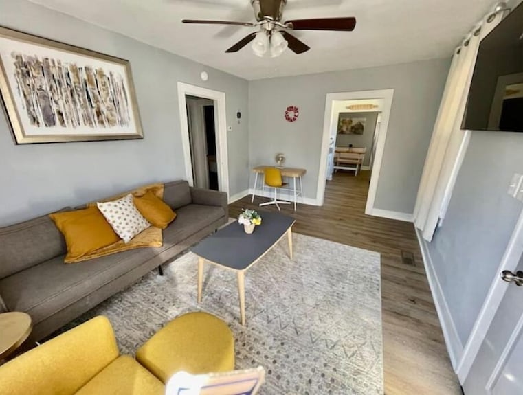 Casa Sol - Renovated Bungalow In Heart Of The City Long Time Str Now On Vrbo! - Charleston, SC