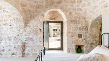 Vila | 2 quartos, escrivaninha, berços (sobretaxa), Wi-Fi de cortesia