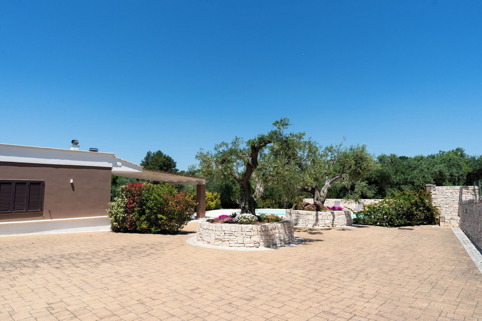 Piscina exterior sazonal 