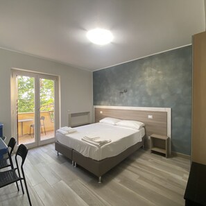Quarto premium, 2 quartos, sacada | Roupas de cama premium, edredons de pluma, camas com colchões pillow-top