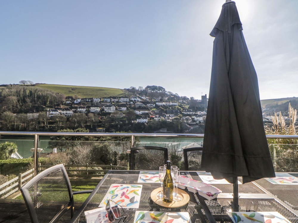 Estuary View - Noss Mayo
