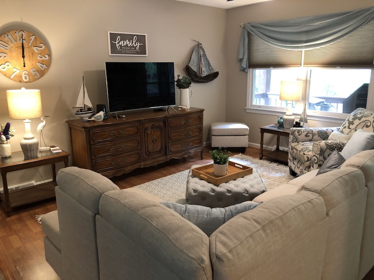 Cozy House In Private Leesville Lake Community - Smith Mountain Lake, VA