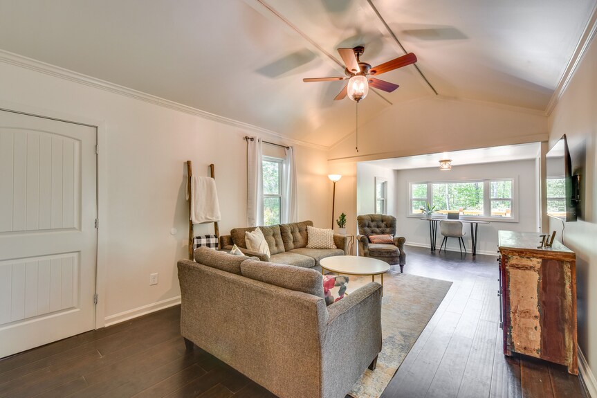 Pet-friendly Pickens Vacation Rental W/ Fire Pit - South Carolina