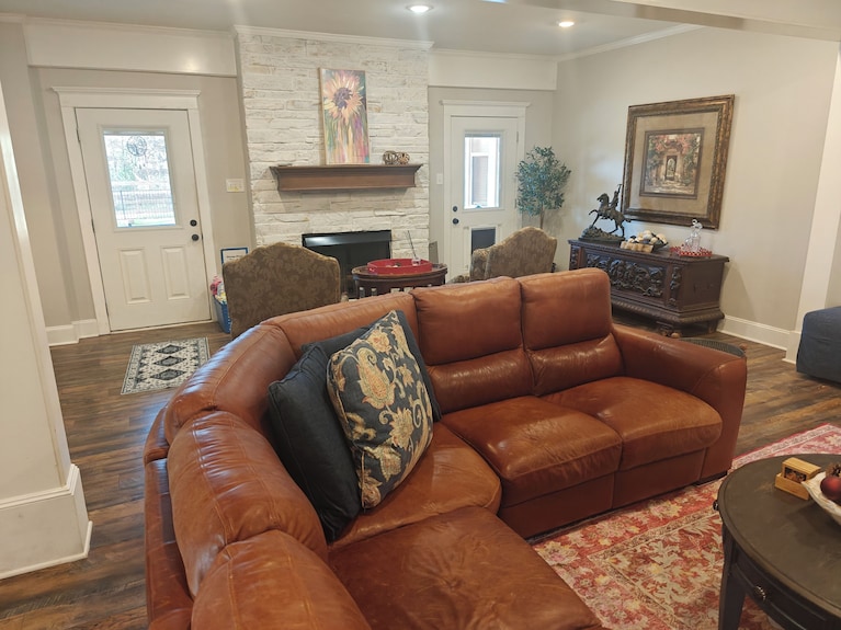 Country Peace And Quiet Just Minutes From Campus And Kyle Field, - Santa's Wonderland, College Station