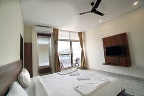 Quarto Duplo Deluxe | Roupa de cama fornecida, acesso para cadeira de rodas