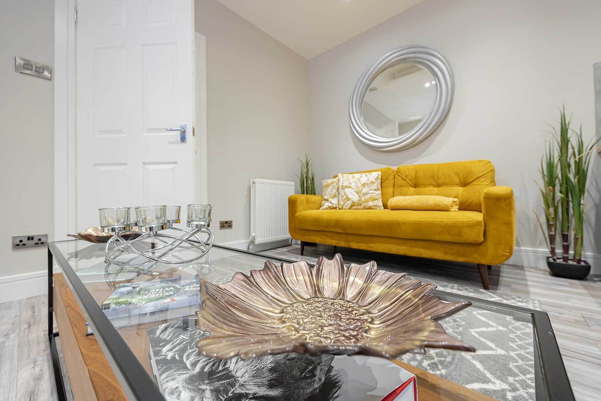 Superior Ensuite Apartment Queen Street - Falkirk